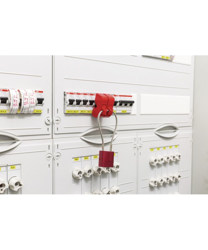 Circuit breaker lockout